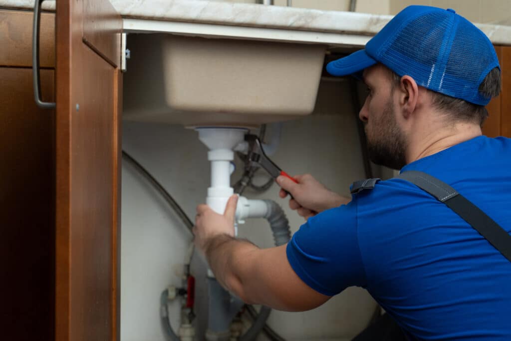How To Prevent Clogged Pipes in Cooler Weather